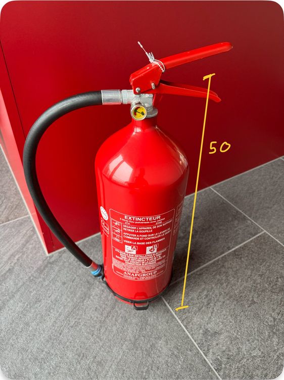 Extinguisher 6L 50 CM Water with Additif 27A 233B NEW | Kaufen auf Ricardo