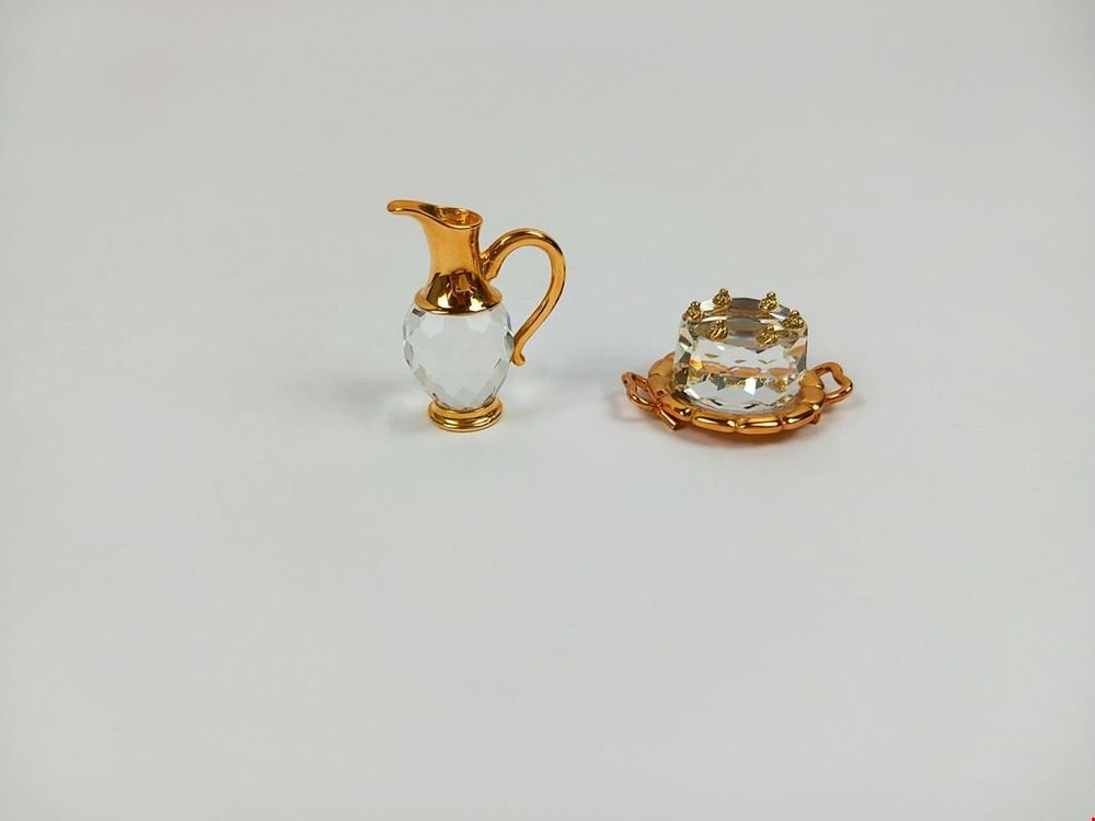 Swarovski Crystal Memories -Krug, Geburtstagstorte (Gebraucht) in ...