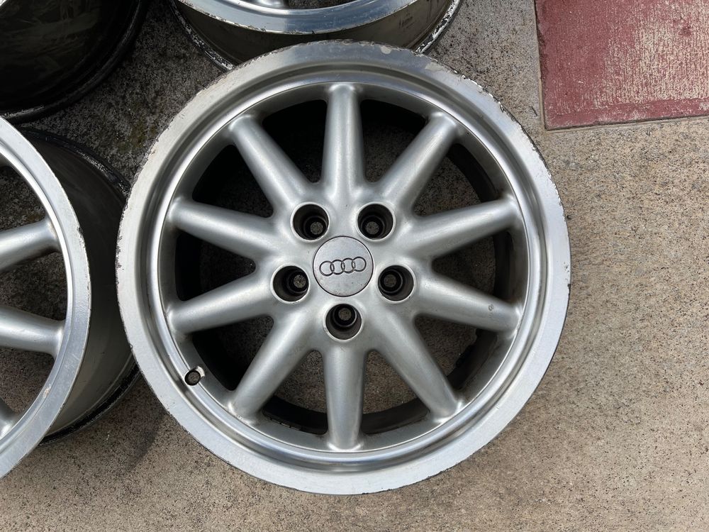 Alufelgen Audi Bolero 100 C4 S6 Plus 4A0601025M (Gebraucht) in Jona für ...