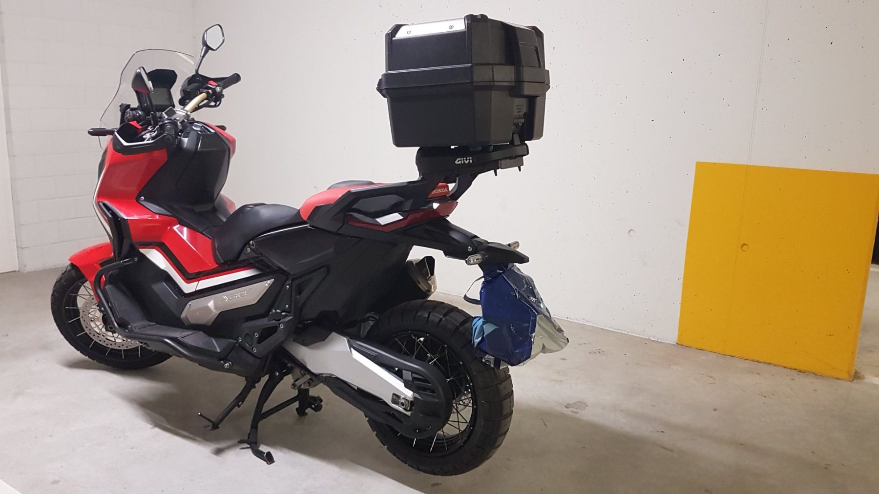 Honda X-ADV 750 Rot, vorgeführt (Gebraucht) in Savosa für CHF 7200 ...