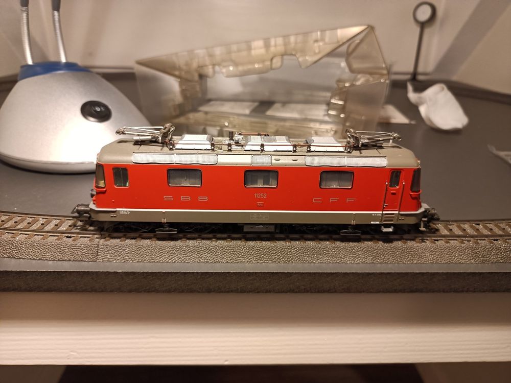 Märklin 37344 Re 4/4 II 11252 SBB rot digital fx (Gebraucht) in ...