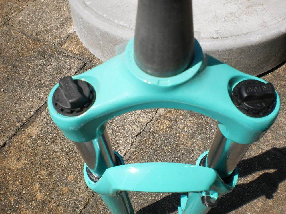 Federgabel Cube | Kaufen auf Ricardo