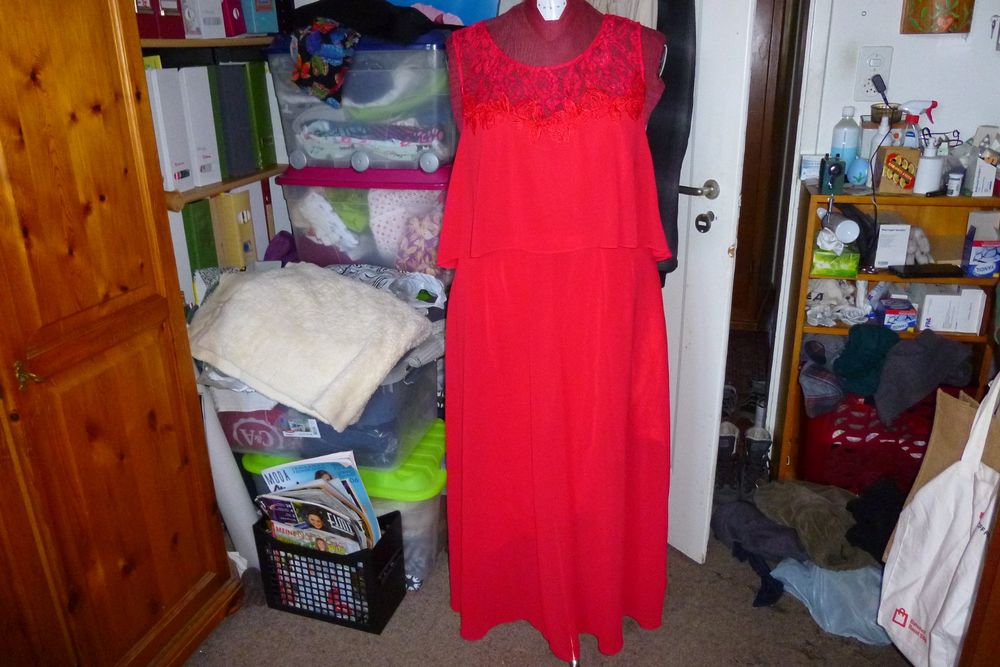 Coctailkleid, lang, mit Spitze, von Bonprix Gr. 48, (Gebraucht) in ...