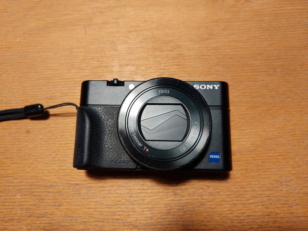 Sony DSC-RX100 Mark III (m 3 Batterien u Ladegerät) (Gebraucht) in für ...