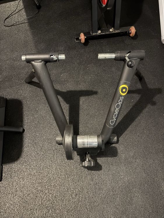 CycleOps Mag Indoor Bike Trainer - with wheel block (Gebraucht) in ...