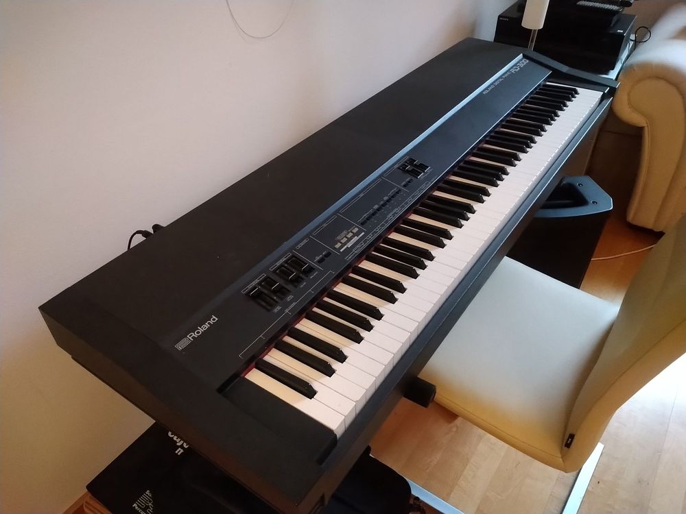 Roland Digital Piano RD-300 | Kaufen auf Ricardo