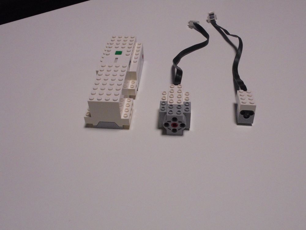 LEGO - MOVE-HUB-INTERACTIVE-MOTOR-DISTANCE-COLOUR-SENSOR (Gebraucht) in ...