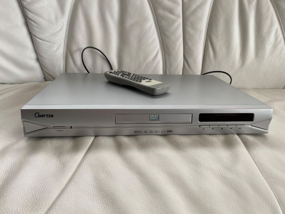 DVD Player Daytek inkl. Fernbedienung und Scartkabel | Kaufen auf Ricardo
