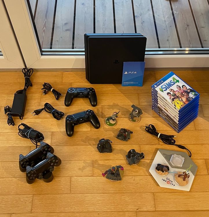 PlayStation 4 (PS4) + 4 Controller + 10 PS4 Spiele (Gebraucht) in Volketswil für CHF 215 – nur ...