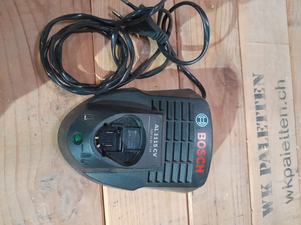 Schnell Ladestation von Bosch fast neu | Kaufen auf Ricardo