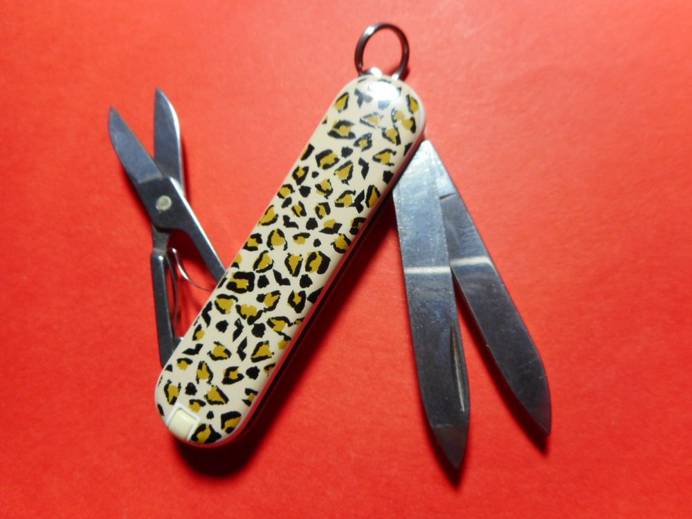 Victorinox Classic mit Leopardenmuster ab 1.- (Neu und originalverpackt ...