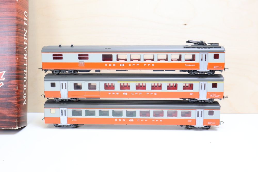 Liliput 5 x SBB Swiss Express Personenwagen Set - 885 | Kaufen auf Ricardo