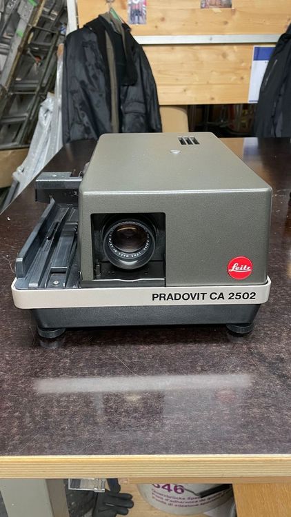 Leitz Leica Pradovit CA2502 (Gebraucht) in Wallisellen für CHF 59 – nur Abholung auf Ricardo kaufen
