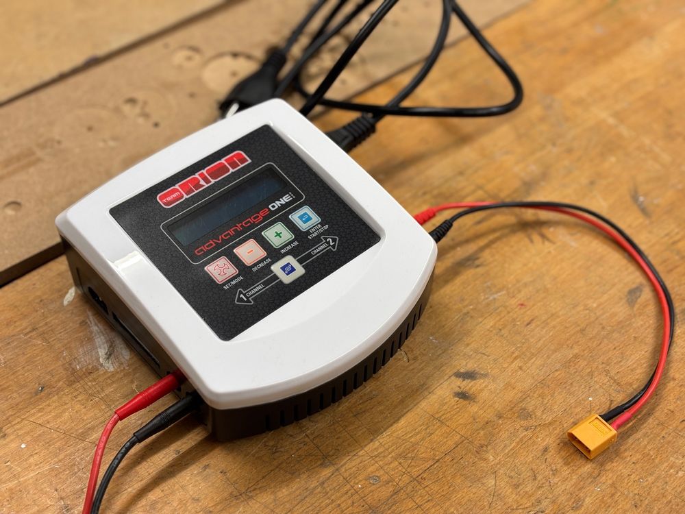 RC Ladegerät Team Orion Advantage one duo, 2s-4s (Gebraucht) in Winterthur für CHF 19 – mit ...