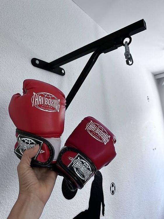 Boxsack mit Handschuhen und Aufhänger (Gebraucht) in St. Gallen für CHF ...