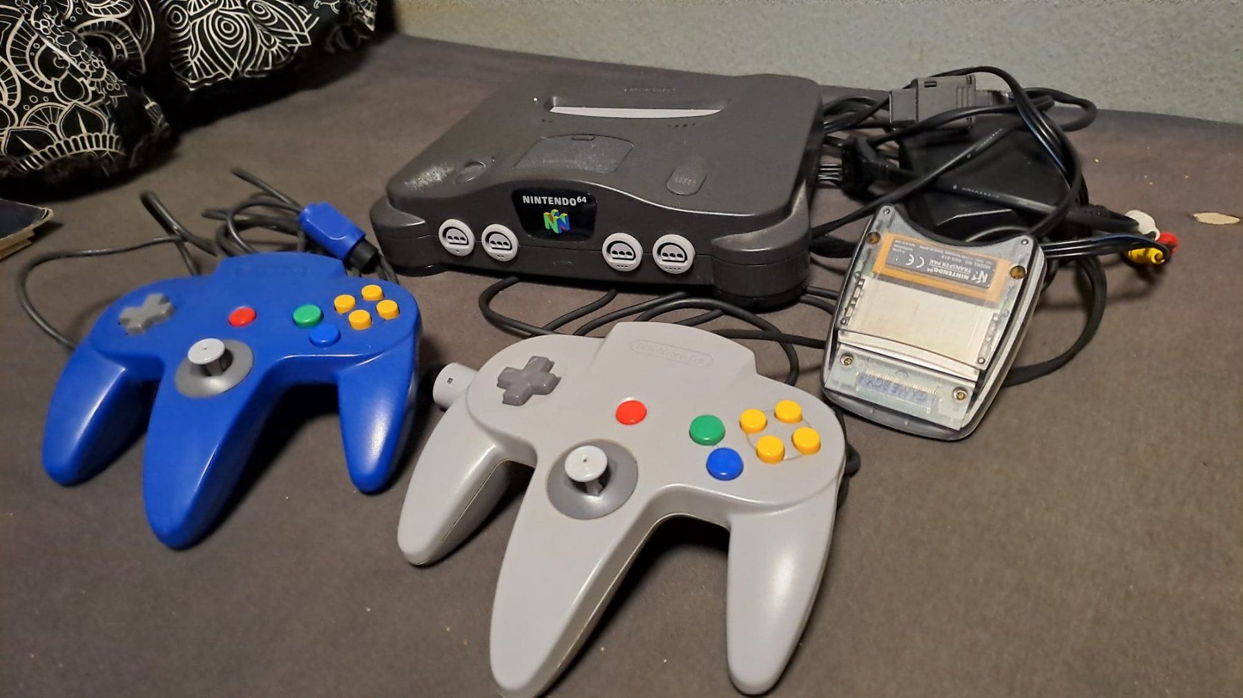 Nintendo 64 mit 2 Controller + Transfer Pak Ab 1.- (Gebraucht) in ...