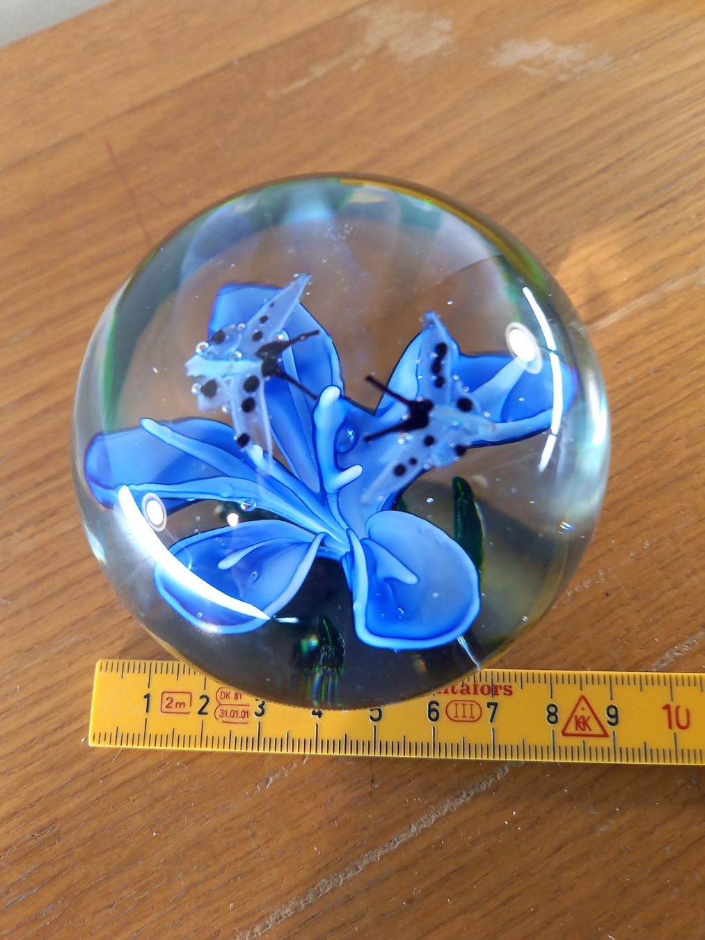 Presse papier en verre Fleur & papillons bleu (D'occasion) à Ponts-de ...