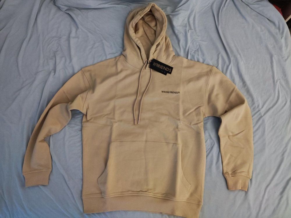 Wrong Friends Namen Hoodie beige Neu Gr. L NP 99.- (Neu und originalverpackt) in Dintikon für ...