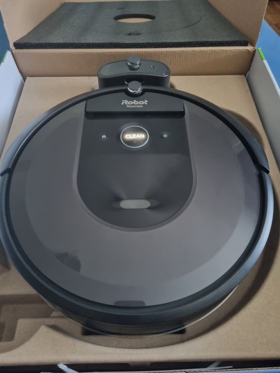 Neuwertiger Staubsauger iRobot Roomba i7 Saugroboter (Neu (gemäss ...