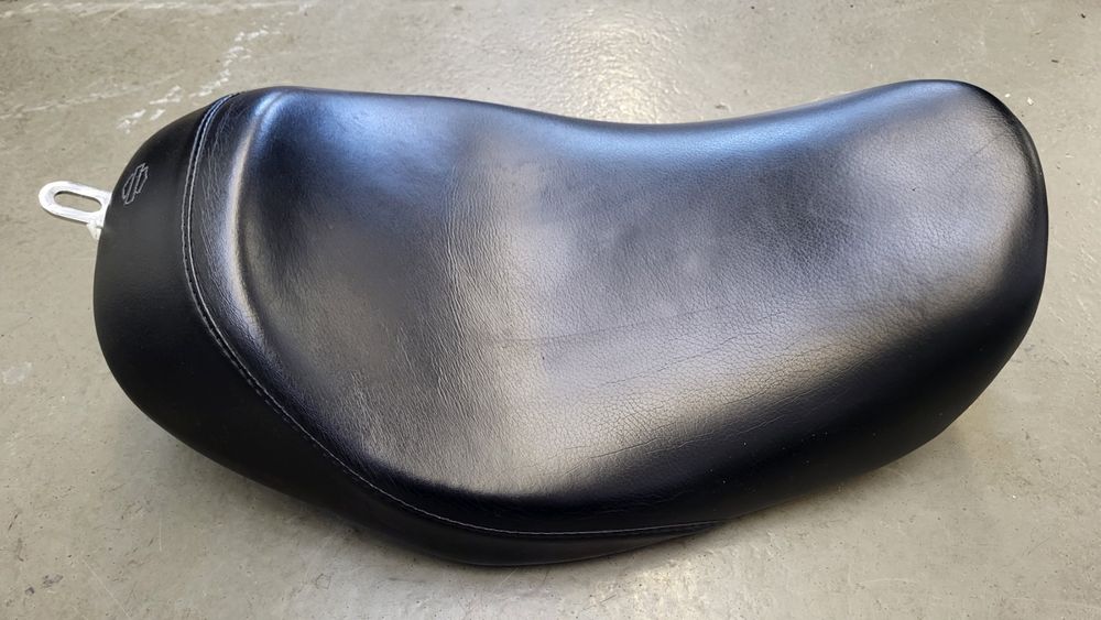 Harley-Davidson FXDB Street Bob Sitz / Sattel (Gebraucht) in Tägerschen ...