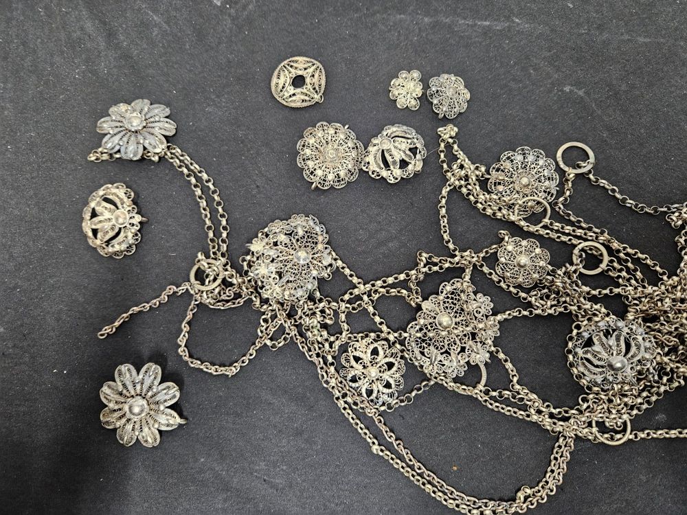 Versilberter Trachten Schmuck (Gebraucht) in Wolfertswil für CHF 50 – mit Lieferung auf Ricardo ...