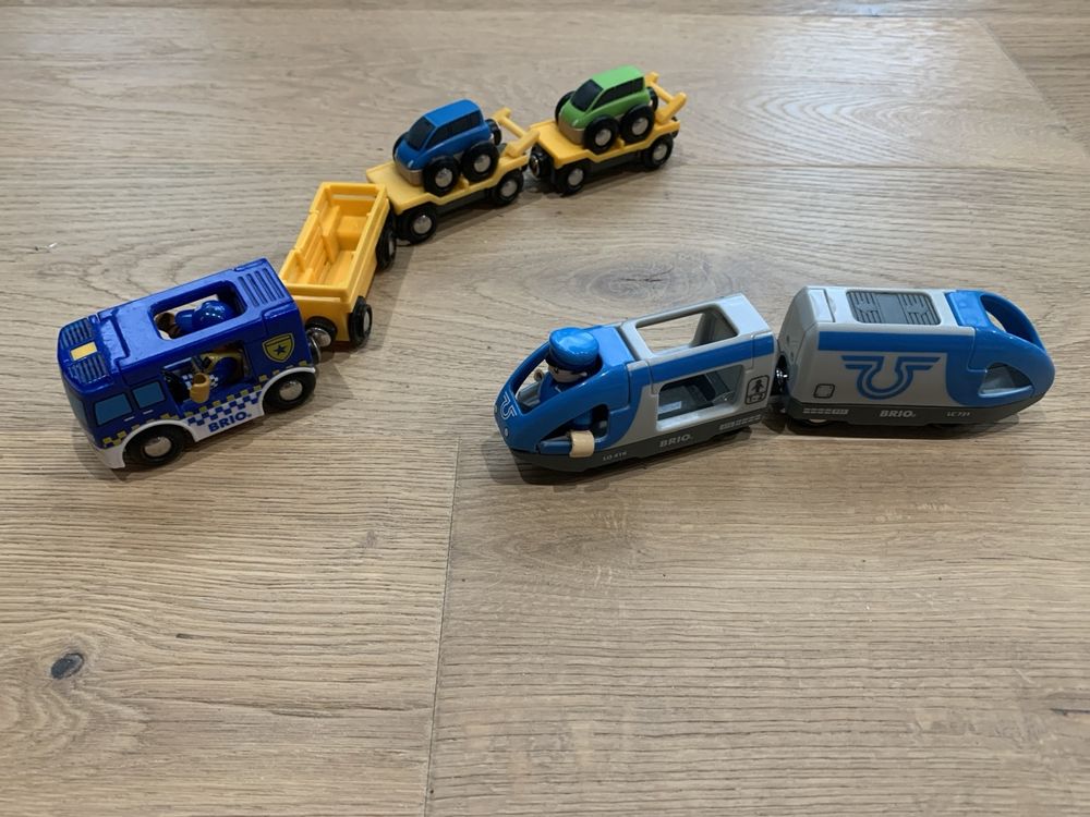 Brio passenger train and police car (Gebraucht) in Le Grand Saconnex ...