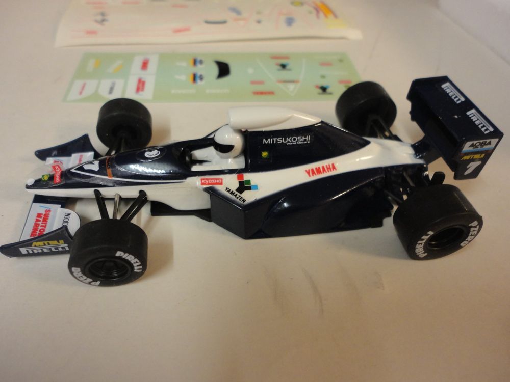 F1 Modellauto Brabham Yamaha YF10 mit Aufklebern, 1:43 (Neu und originalverpackt) in Horgen für ...