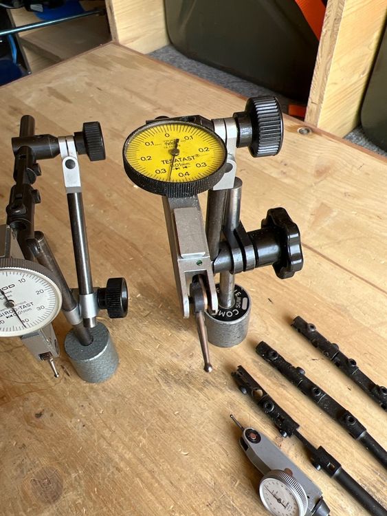 Magnetständer mit Messuhren (Gebraucht) in Dottikon für CHF 80 – mit ...