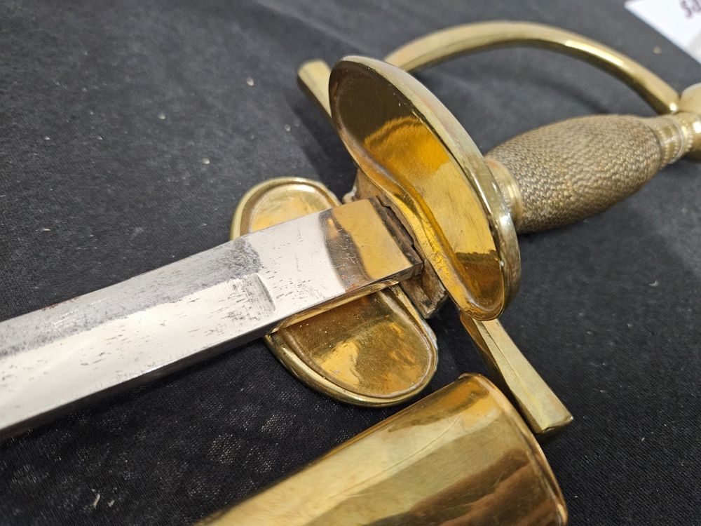 Ausländischer Militär Degen (Gebraucht) in Wolfertswil für CHF 285 ...