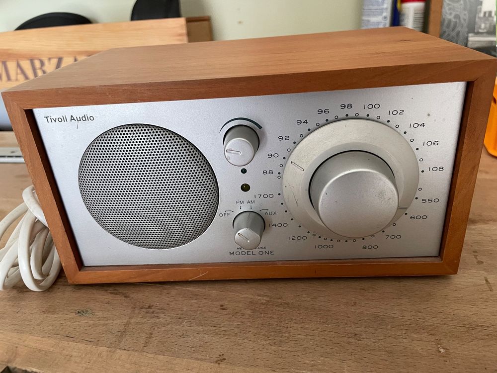 Tivoli Audio Model One - Retro Radio mit Holzgehäuse (Gebraucht) in ...