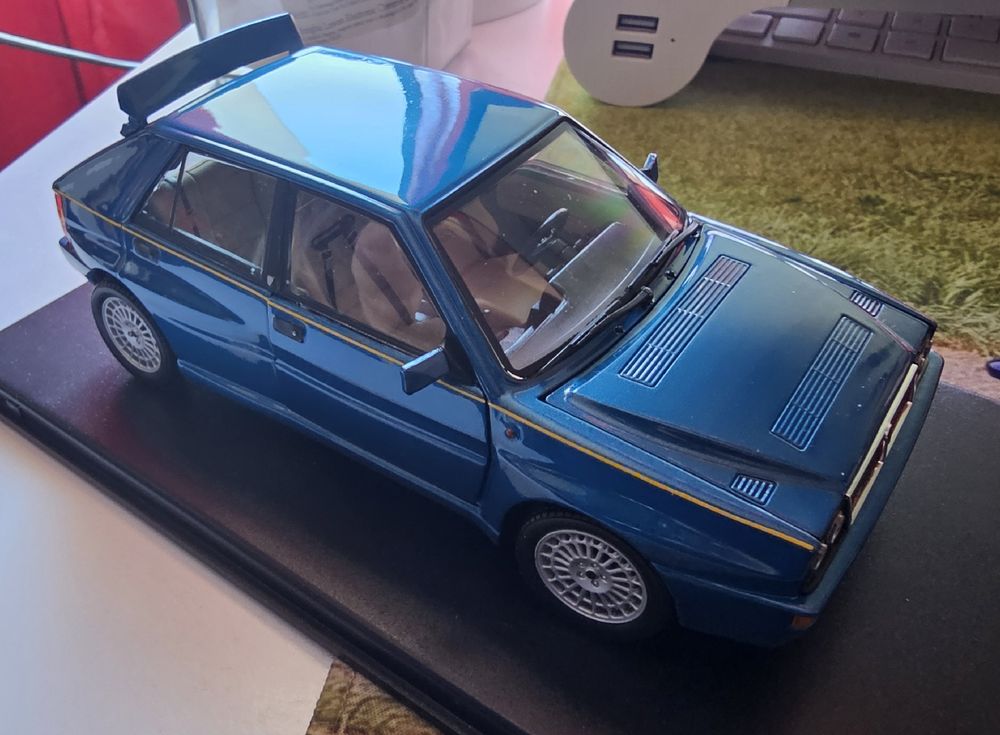 Lancia Delta 1:24 Blue Lagos Unikat (Neu (gemäss Beschreibung)) in ...