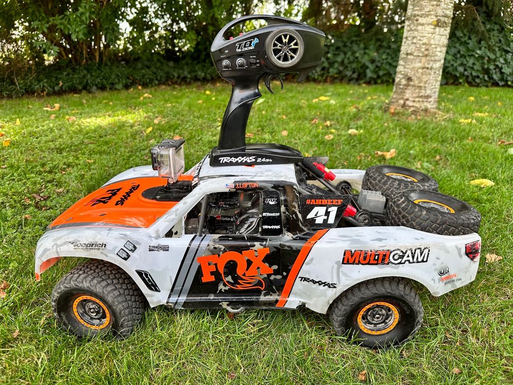Traxxas Trophy Truck Unlimited Desert Racer 4x4 Weiss 1:7 (Gebraucht ...