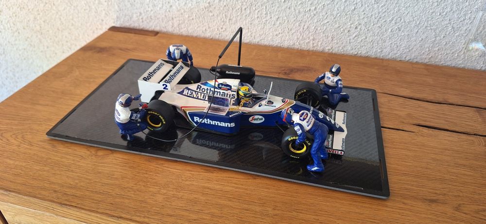 Williams FW16 Renault Ayrton Senna F1 Pit Stop Diorama 1:18 (Gebraucht) in Rebstein für CHF 370 ...
