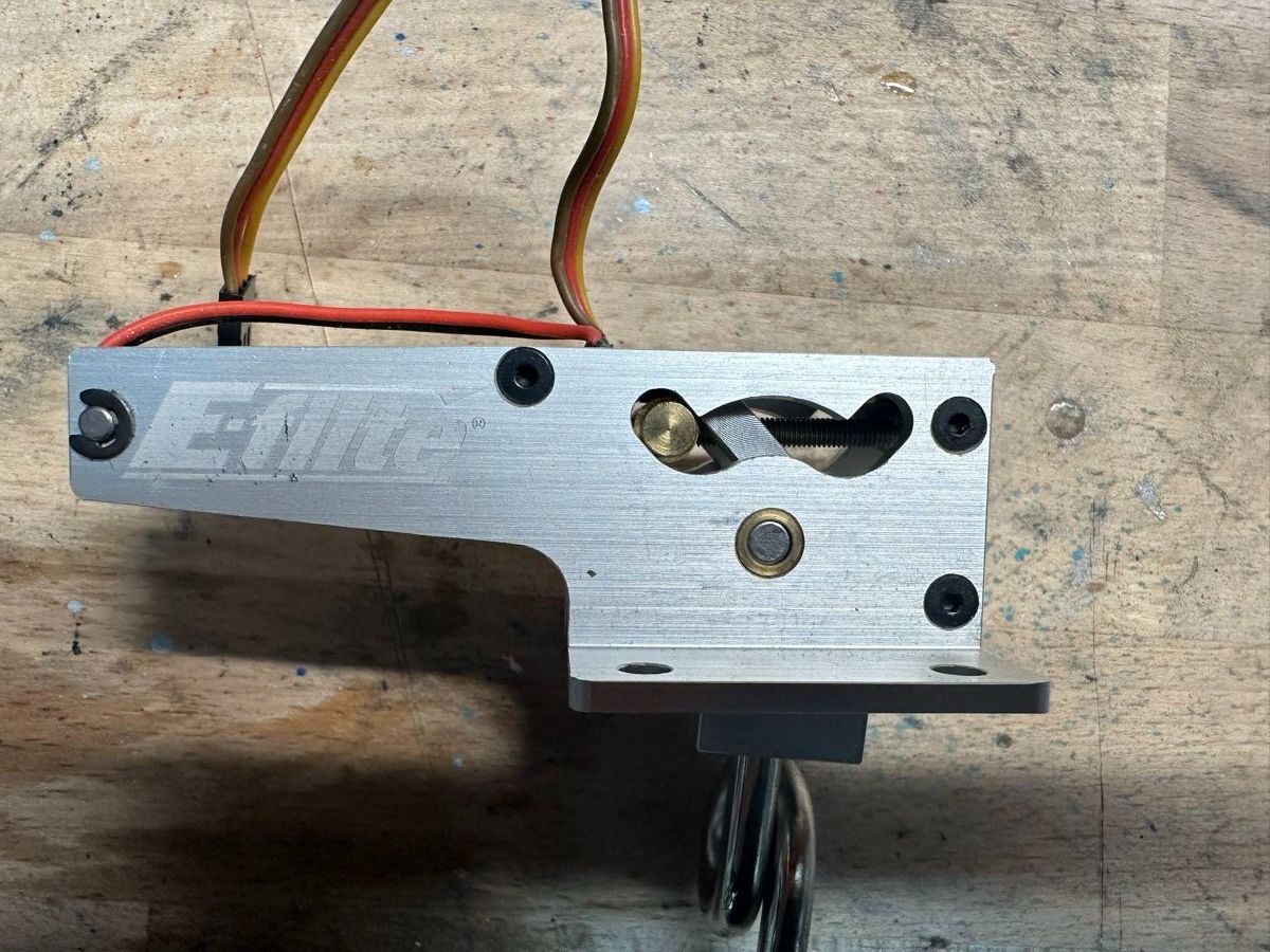 E-Flite 60-120 85-Grad Electric Retracts (Neu (gemäss Beschreibung)) in ...