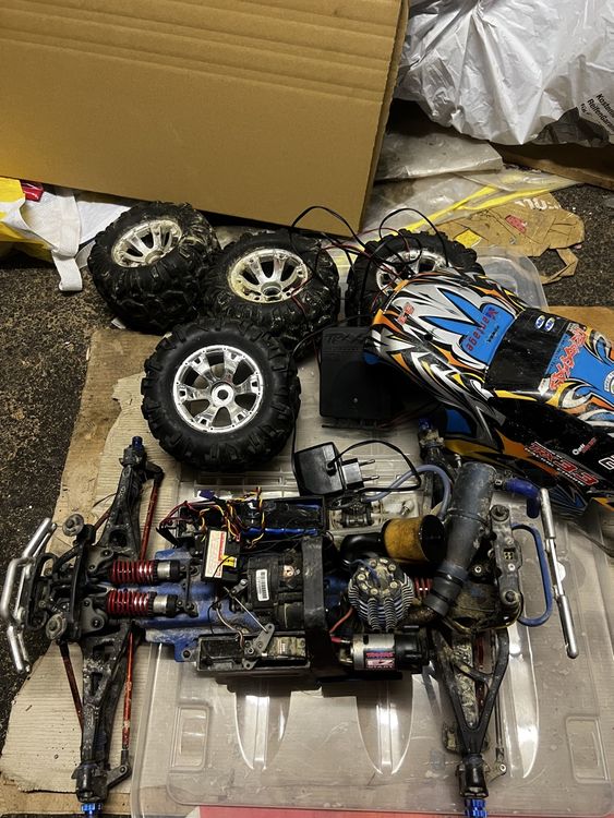 RC Verbrenner Auto Traxxas Revo 3.3, (Defekt) in Unterkulm für CHF 120 ...