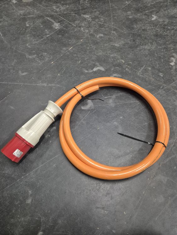 CEE63 Kabel 2.5m inkl. Stecker (Gebraucht) in Wiesendangen für CHF 60 ...