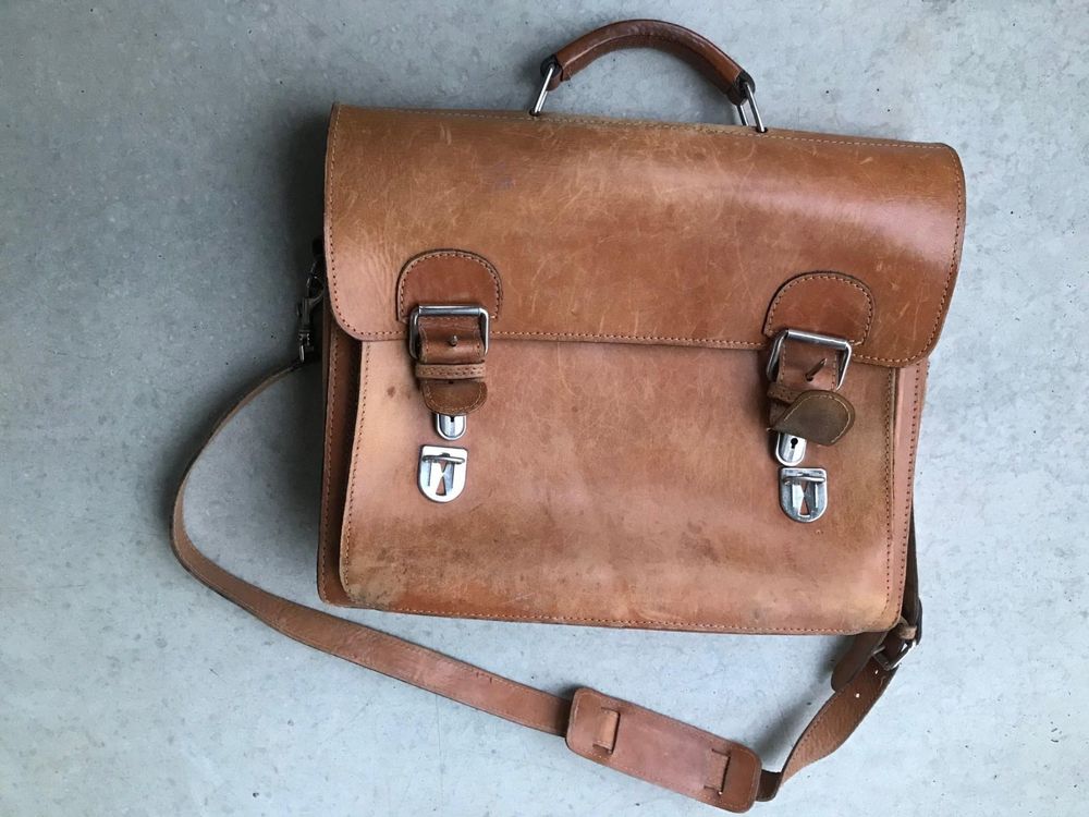 Vintage Ledertasche (Gebraucht) in Altdorf UR für CHF 50 – mit ...