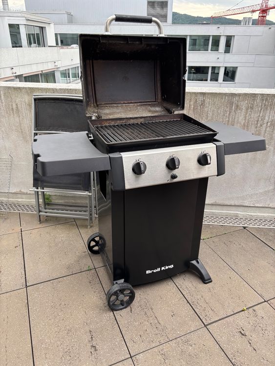 Outdoor Gasgrill - BroilKing Gen 310 (Gebraucht) in Zürich für CHF 135 – nur Abholung auf ...