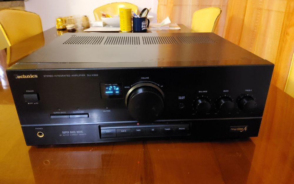 Technics Verstärker SU-X302 (Gebraucht) in Laufen für CHF 30 – mit Lieferung auf Ricardo kaufen