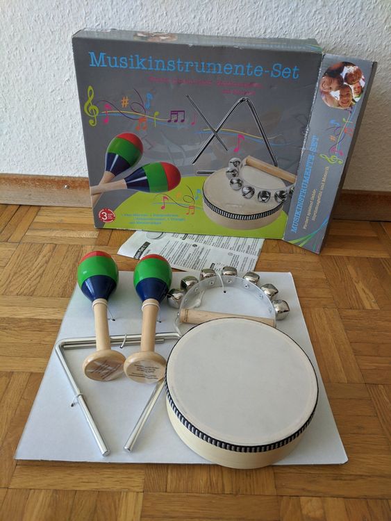 Musikinstrumente - Set für Kinder (Gebraucht) in Lengnau AG für CHF 5 – mit Lieferung auf ...