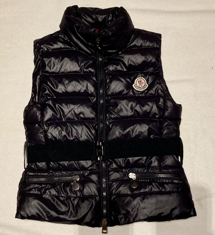 Moncler Daunen Weste Grösse 8/ 128 (Gebraucht) in Bäch SZ für CHF 39 ...