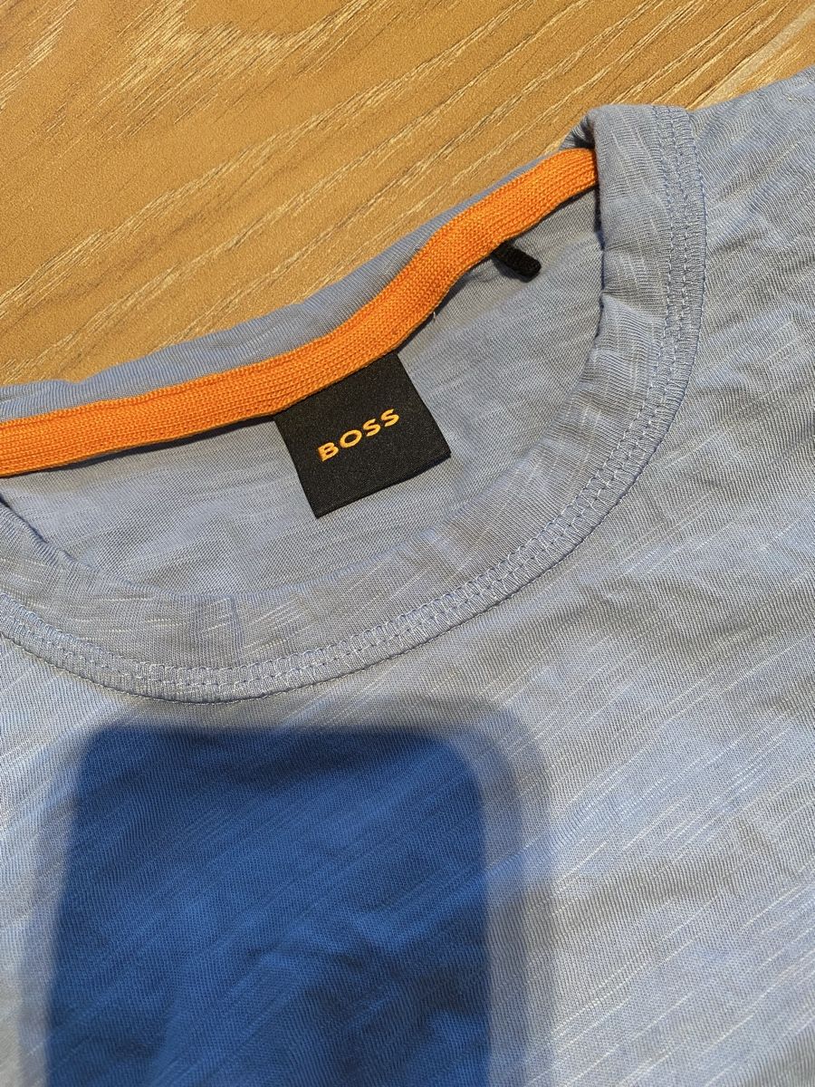 T shirt BOSS homme / man S (Neuf (Voir description)) à Chêne-Bourg pour ...