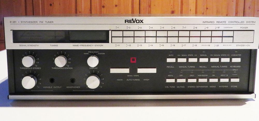Revox B 261 Synthesizer FM - Tuner , in super Zustand (Gebraucht) in ...