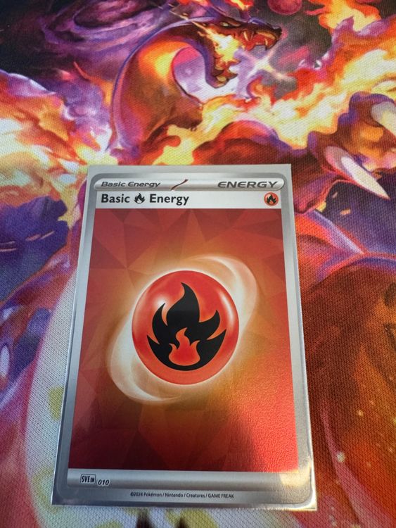 Basic Fire Energy (SVE 010) / Reverse Holo (Neu (gemäss Beschreibung ...