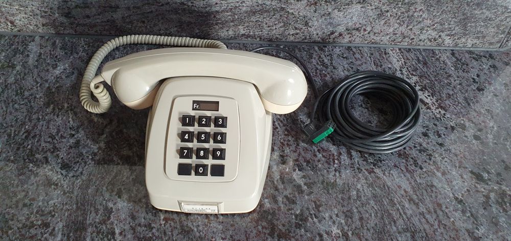 Tastentelefon mit Gebührenzähler T70 (Gebraucht) in Riniken für CHF 21 ...