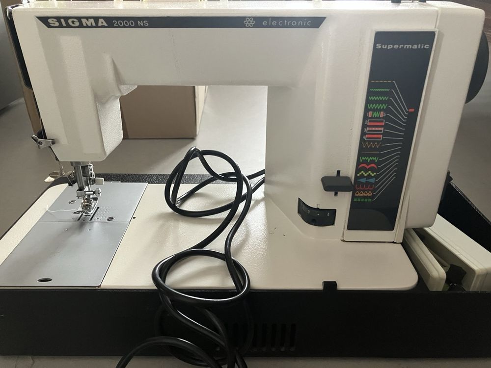 Nähmaschine Sigma 2000 NS (Defekt) in Niederglatt ZH für CHF 25 – nur Abholung auf Ricardo kaufen