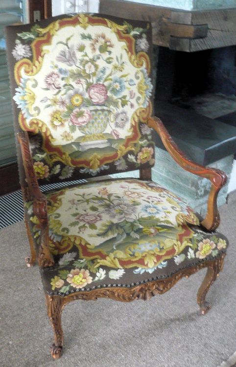 Antiker Louis XV Sessel mit aufwendigem GOBELIN (Gebraucht) in Oberhofen am Thunersee für CHF ...
