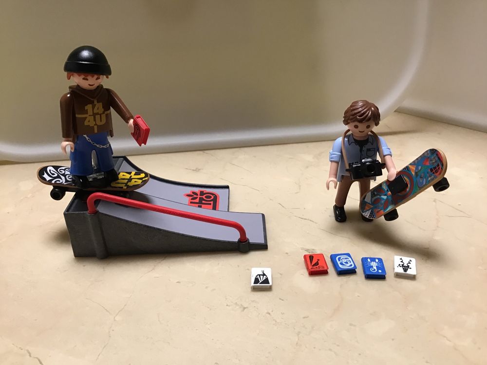 Playmobil Spezial Skater mit Rampe 9094 + Skateboarder 4754 (Gebraucht ...
