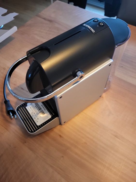 Kaffeemaschine Nespresso Pixie Silver (Neu und originalverpackt) in ...