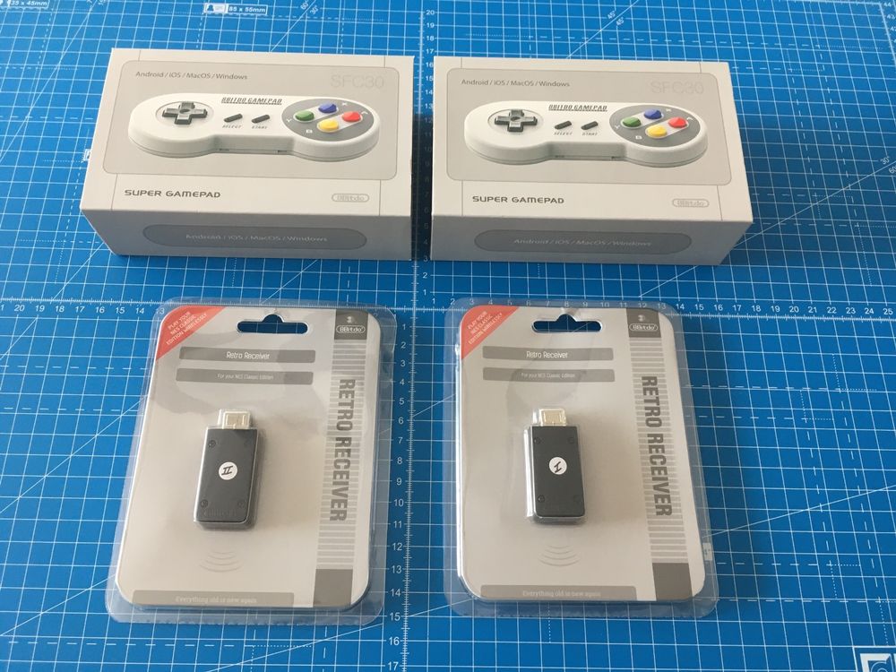 8Bitdo / 2 x SFC30 + 2 x Retro Receiver (D'occasion) à Monthey pour CHF 90 – avec livraison ...